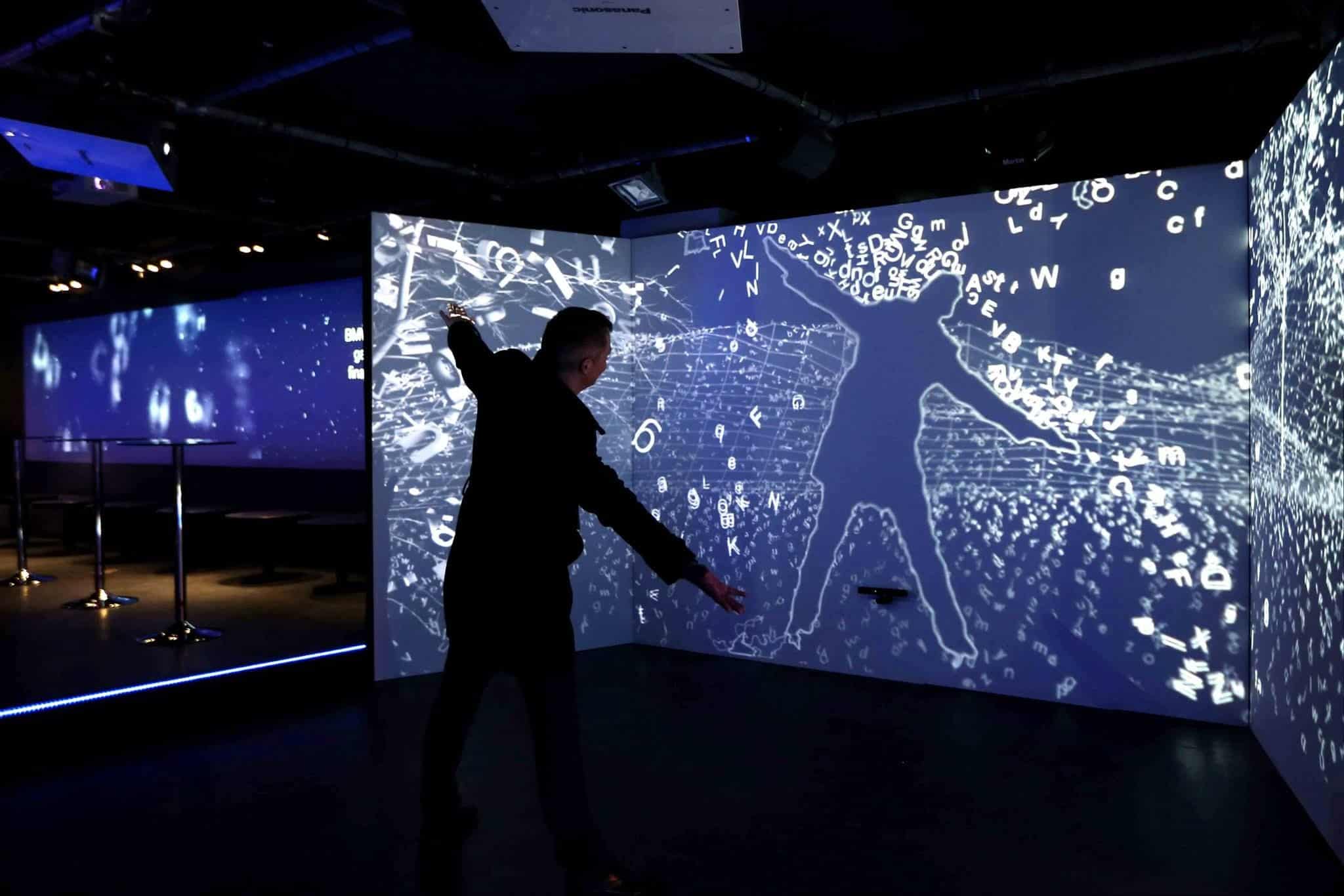 40+ Interactive Booth Game Ideas for expo in 2026 - Twin Reality